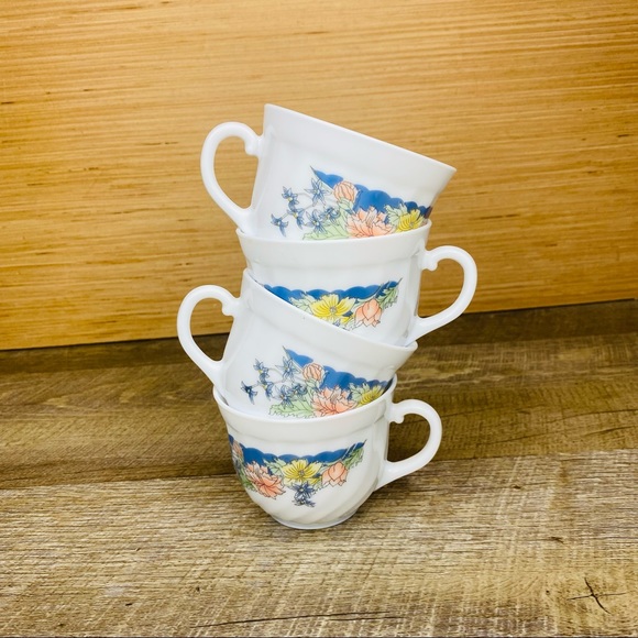 Vintage | Kitchen | Set Of 4 Vintage White Milk Glass Teacup France ...